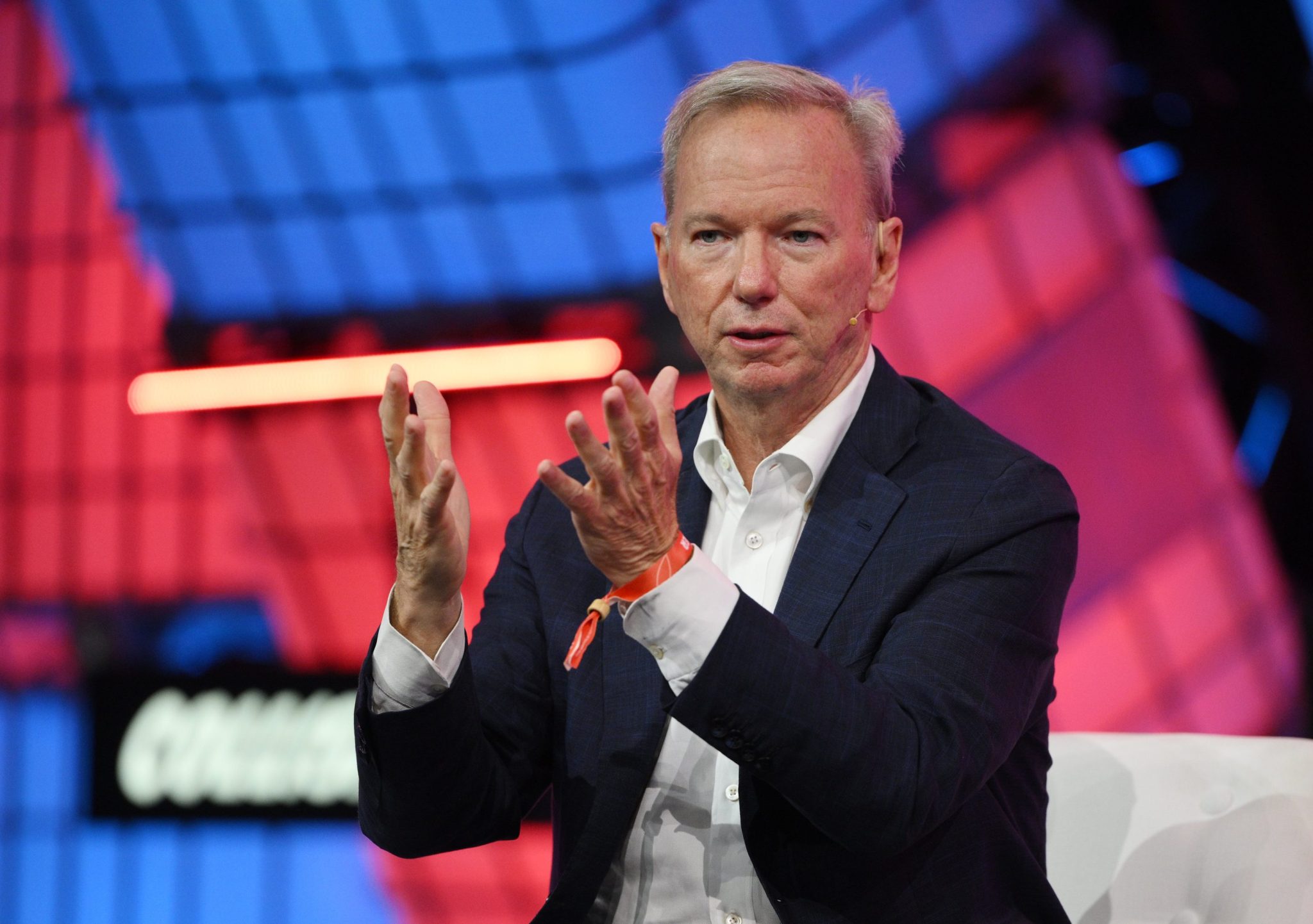 Google ex-CEO Eric Schmidt jumps into the AI data center business with ...