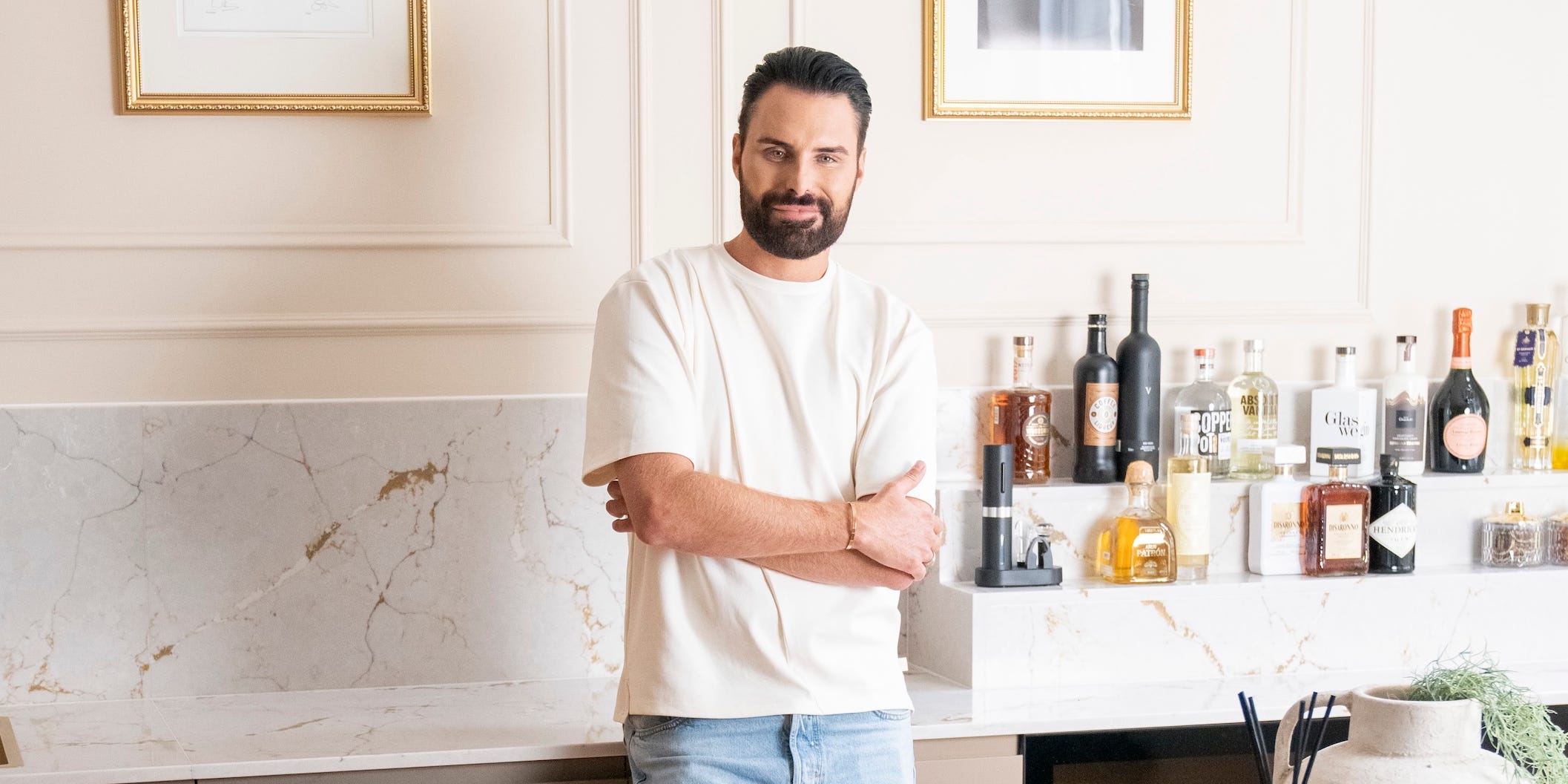 Rylan Clark unveils new hotel-inspired kitchen at his London home: 'It ...