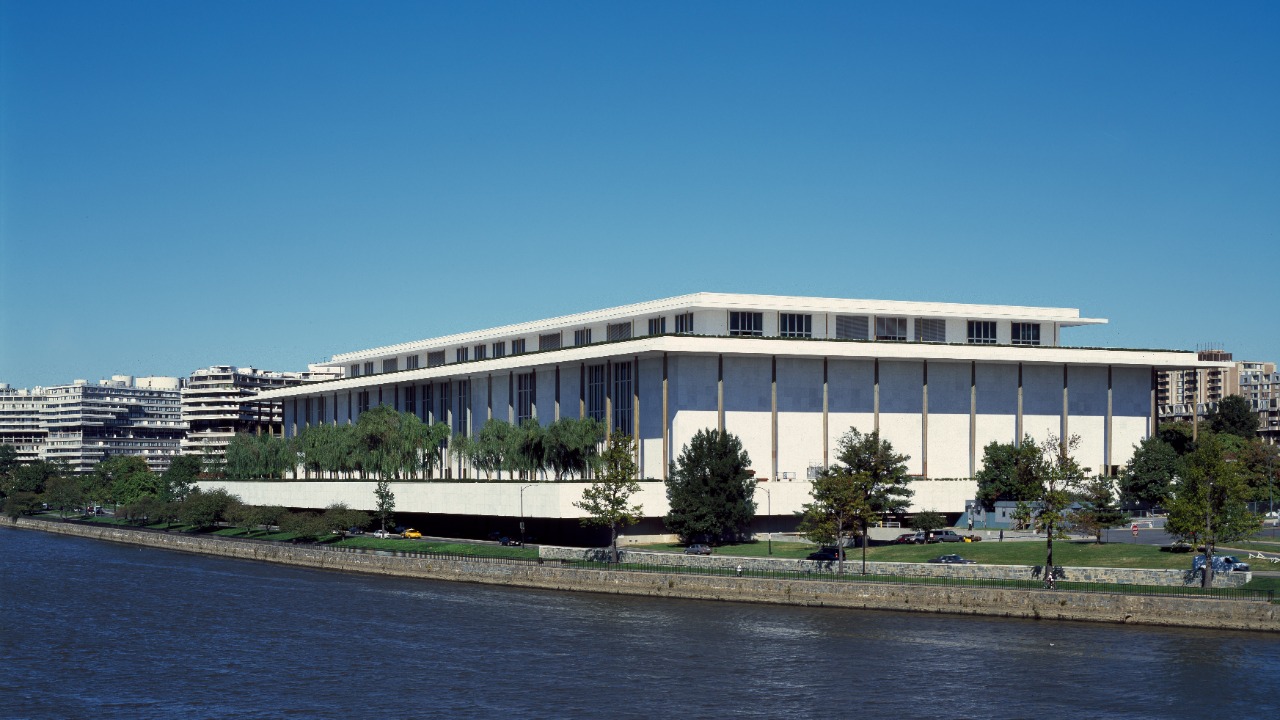 Kennedy Center president seeks $1M after musician backs out