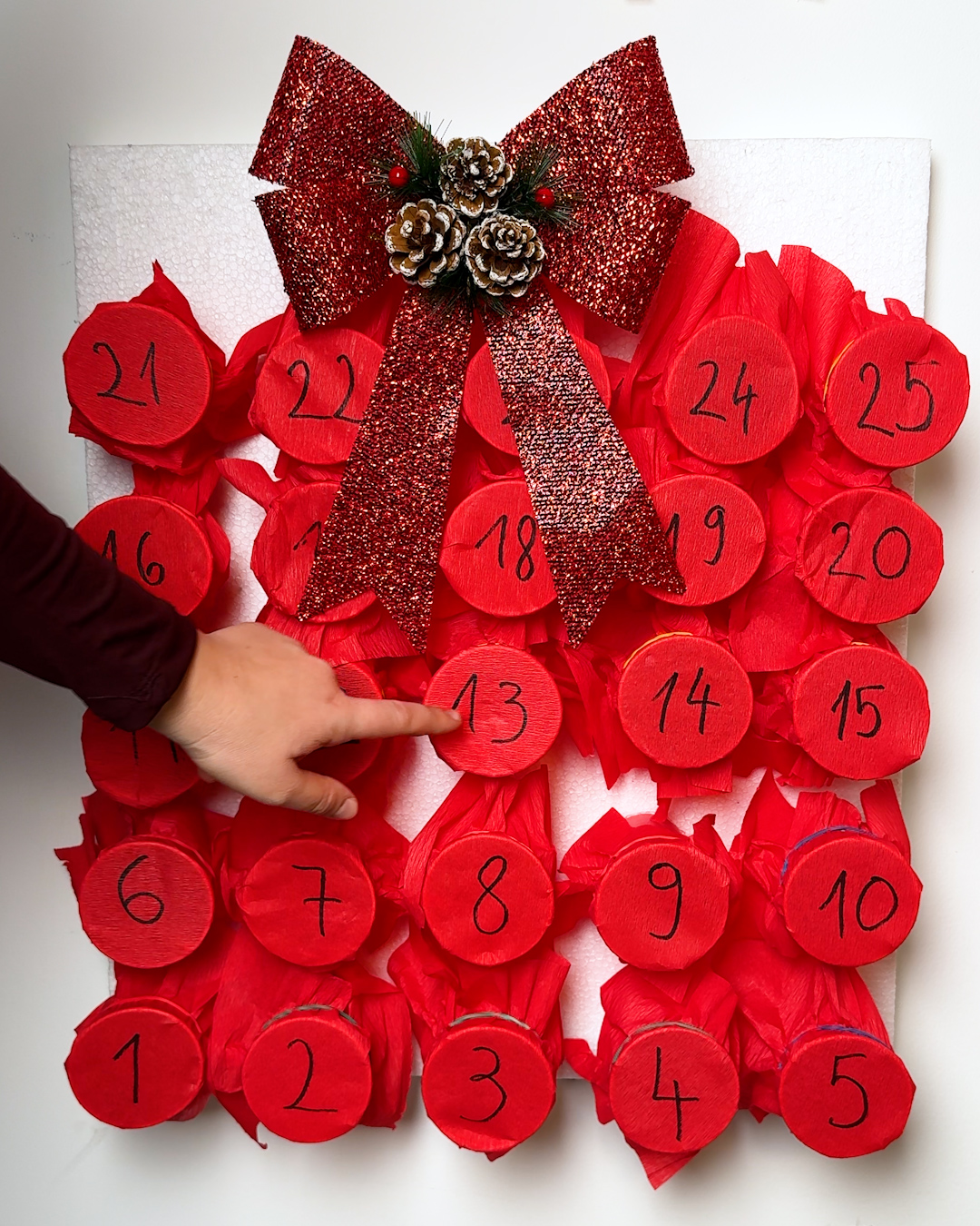 DIY Christmas advent calendar with sweet gifts🎄