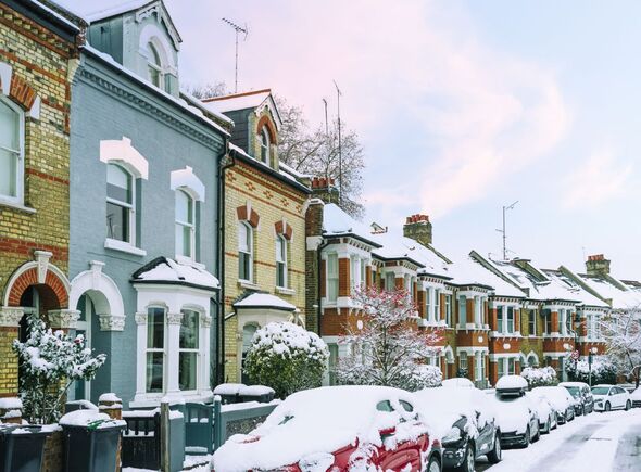 UK snow maps show exact date -6C blizzards to hit as far south as Cornwall