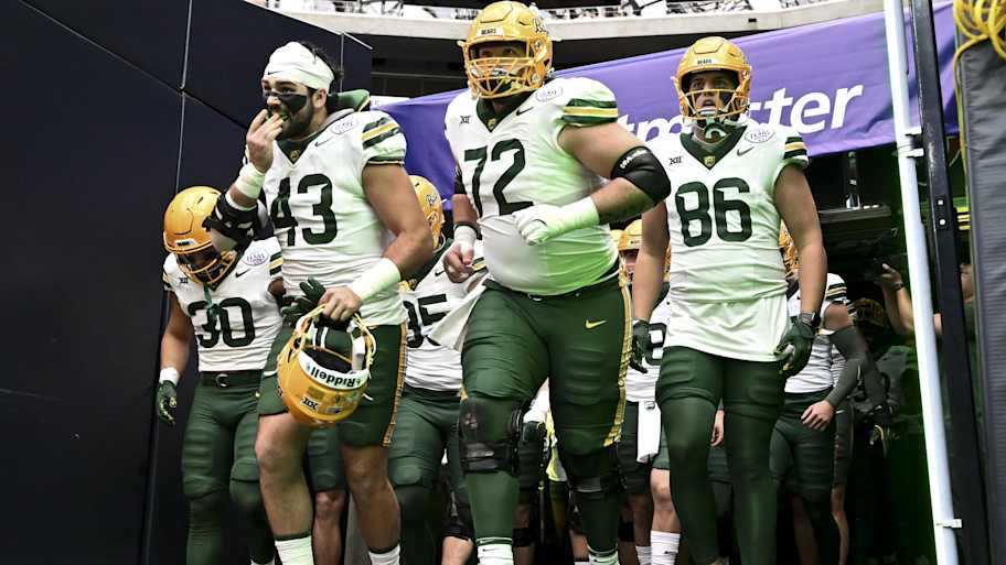 Baylor starting lineman enters the transfer portal