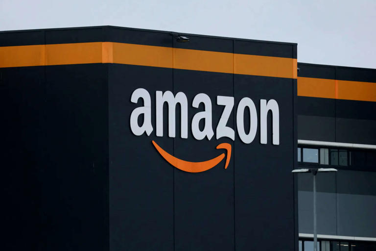 AMZN stock forecast: Bull, bear, baseline predictions and key drivers ...