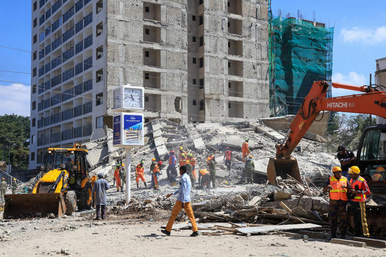 A tall building under construction collapses in Nairobi, with 4 ...