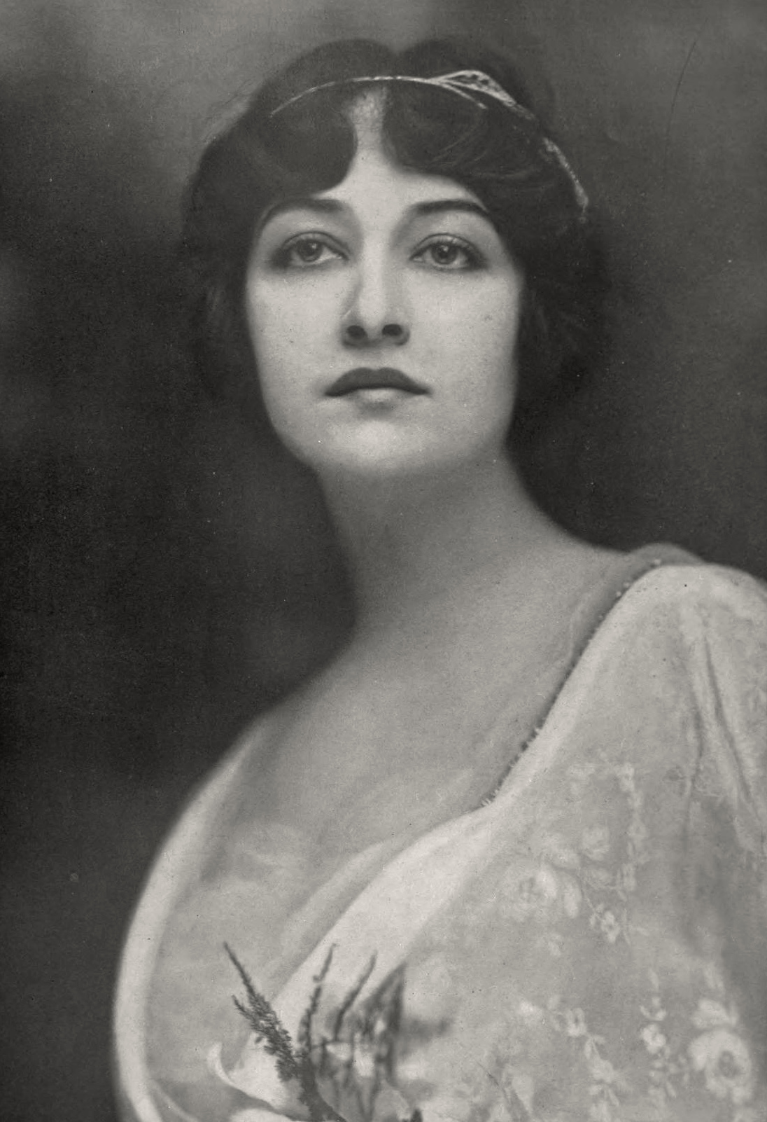 20 famous female silent film stars from the 1910s