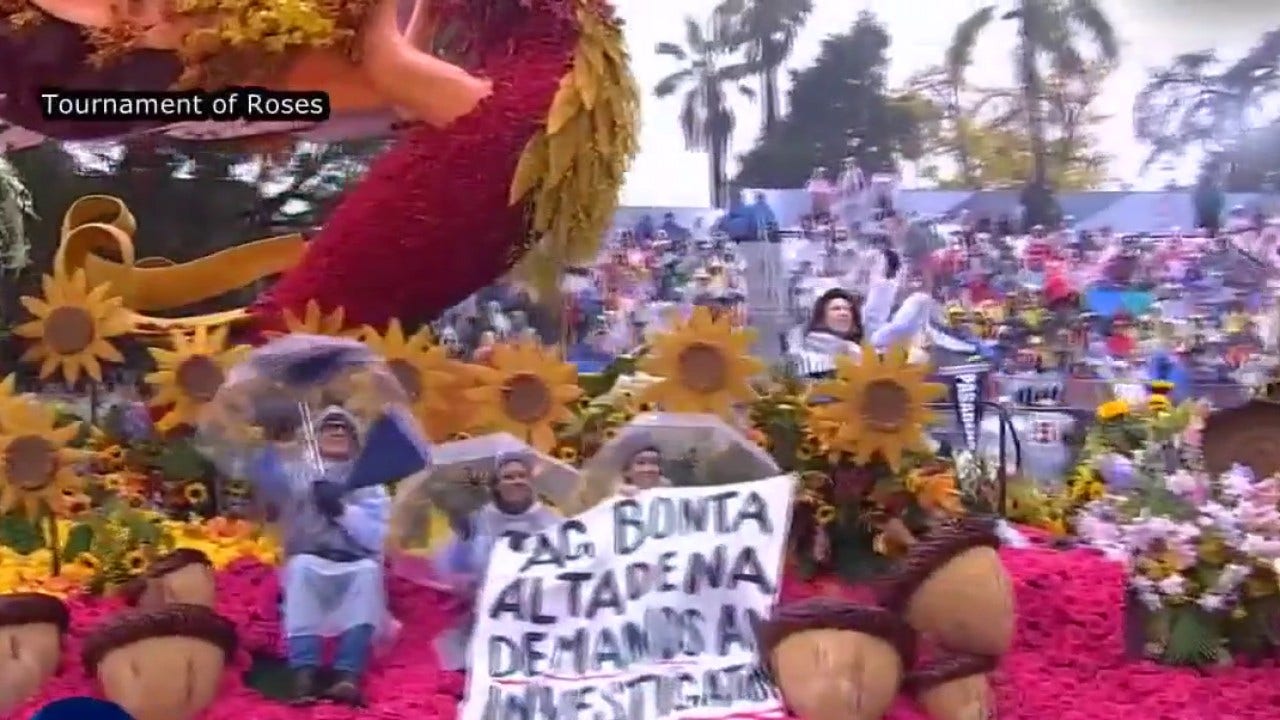 Controversial Rose Parade banner forcibly removed from float