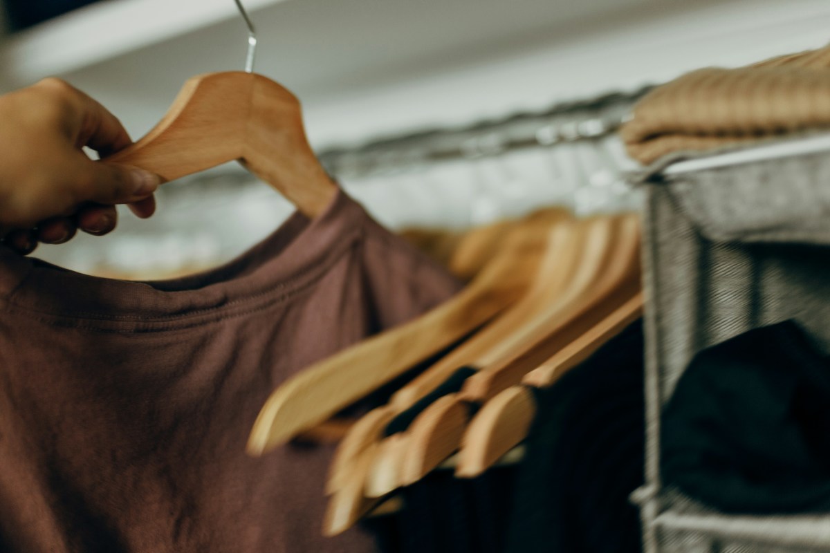 Creator shares brilliant trick for hanging up clean laundry (I can't ...