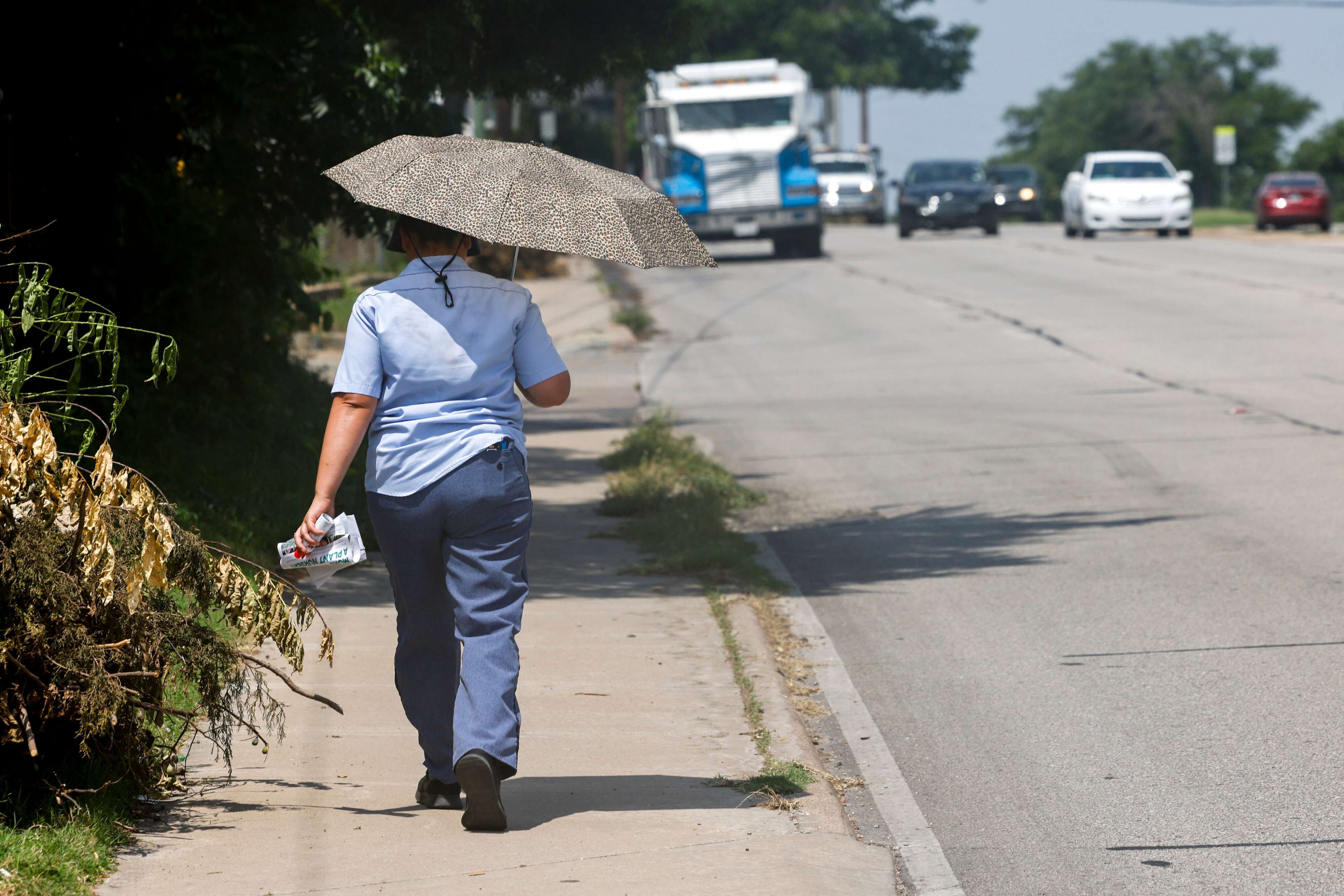 Postal workers waiting on heat protection more than 2 years after ...