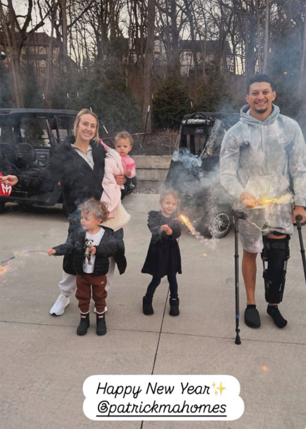 Patrick Mahomes gives behind-the-scenes look at rehab in New Year’s post