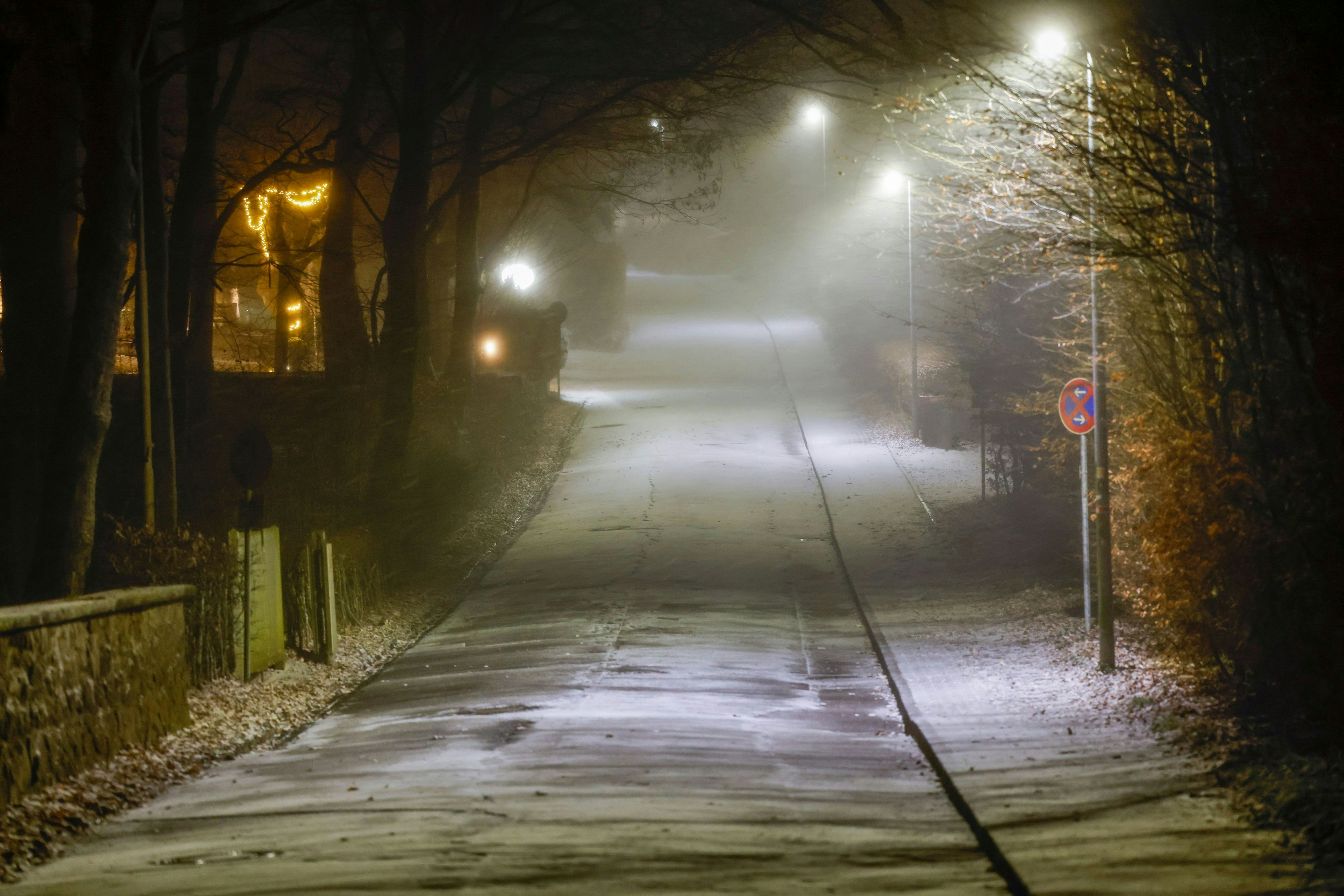 Schneeschauer und Glätte: Erster Schnee zum neuen Jahr in Köln und ...