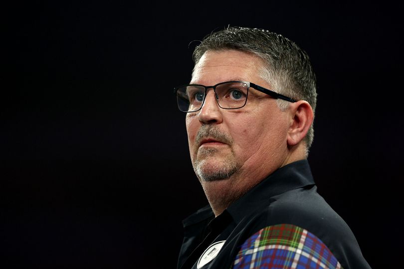 Gary Anderson makes Luke Humphries' feelings clear in Luke Littler ...