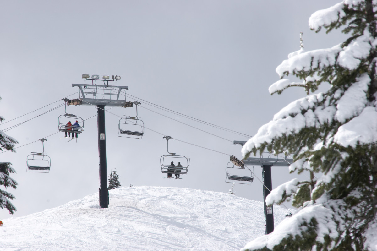 Stevens Pass Ski Resort celebrates opening day 2.0 after crucial road ...
