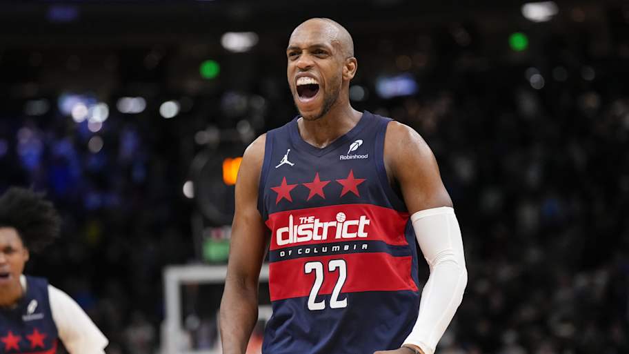 Wizards' Khris Middleton gets another laugh at former team