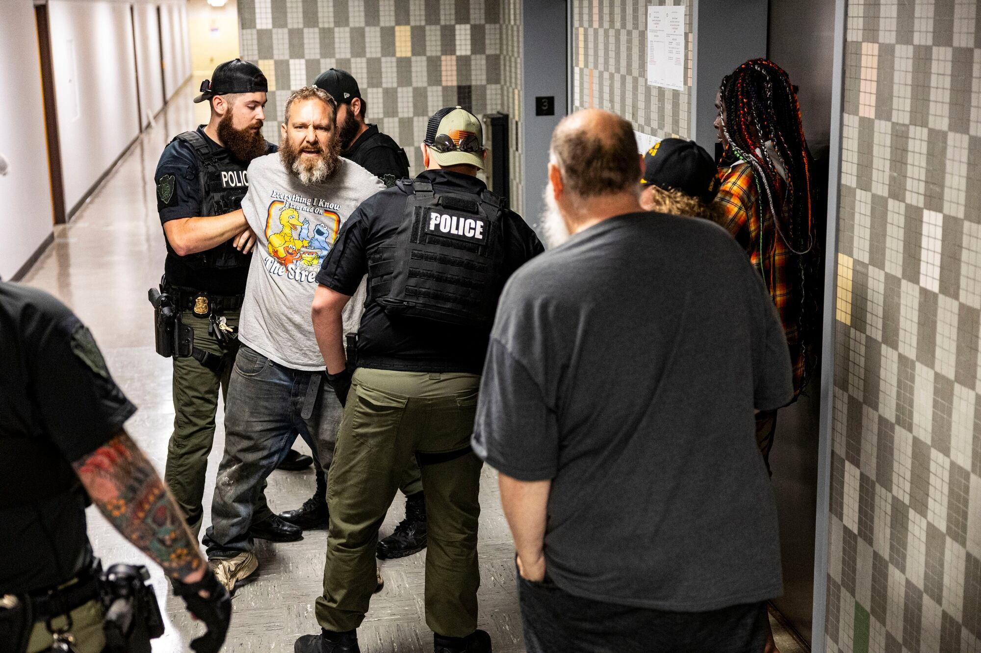 See 100 photos capturing beauty, pain and perseverance of 2025 in Flint ...