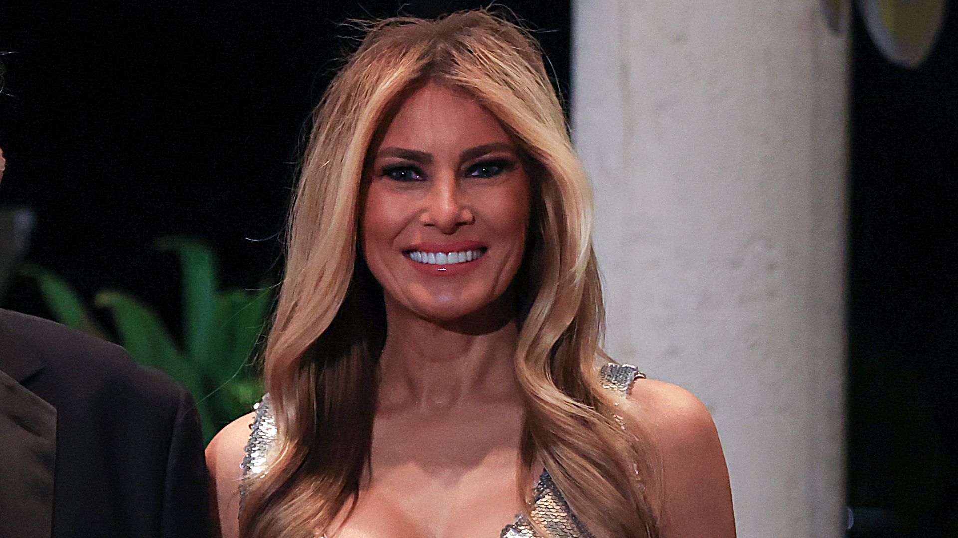 Melania Trump commands attention in plunging embellished gown