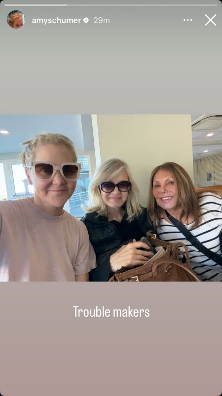 Marlo Thomas, 88, is glowing in a new girls' trip photo with Amy ...