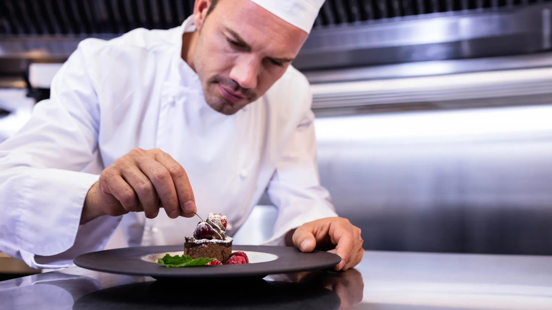 Estrela do Top Chef revela 3 segredos para se tornar cozinheiro de topo