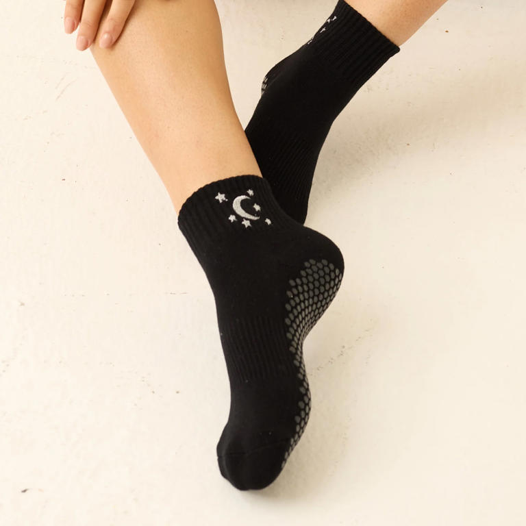 Grippy socks aren’t optional during Pilates classes — these are our 8 ...