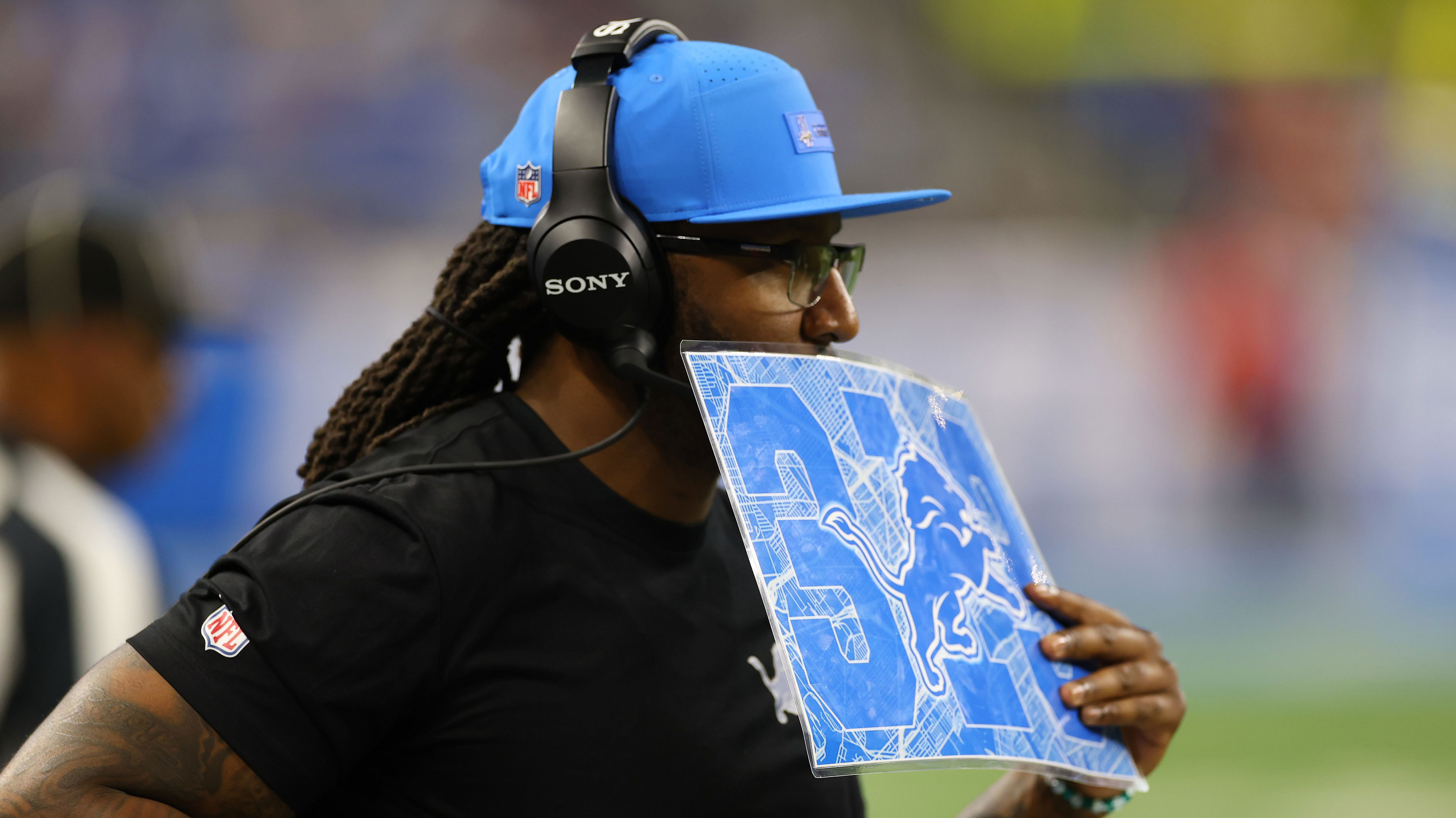 Detroit Lions DC Kelvin Sheppard fires right back at fans who want change