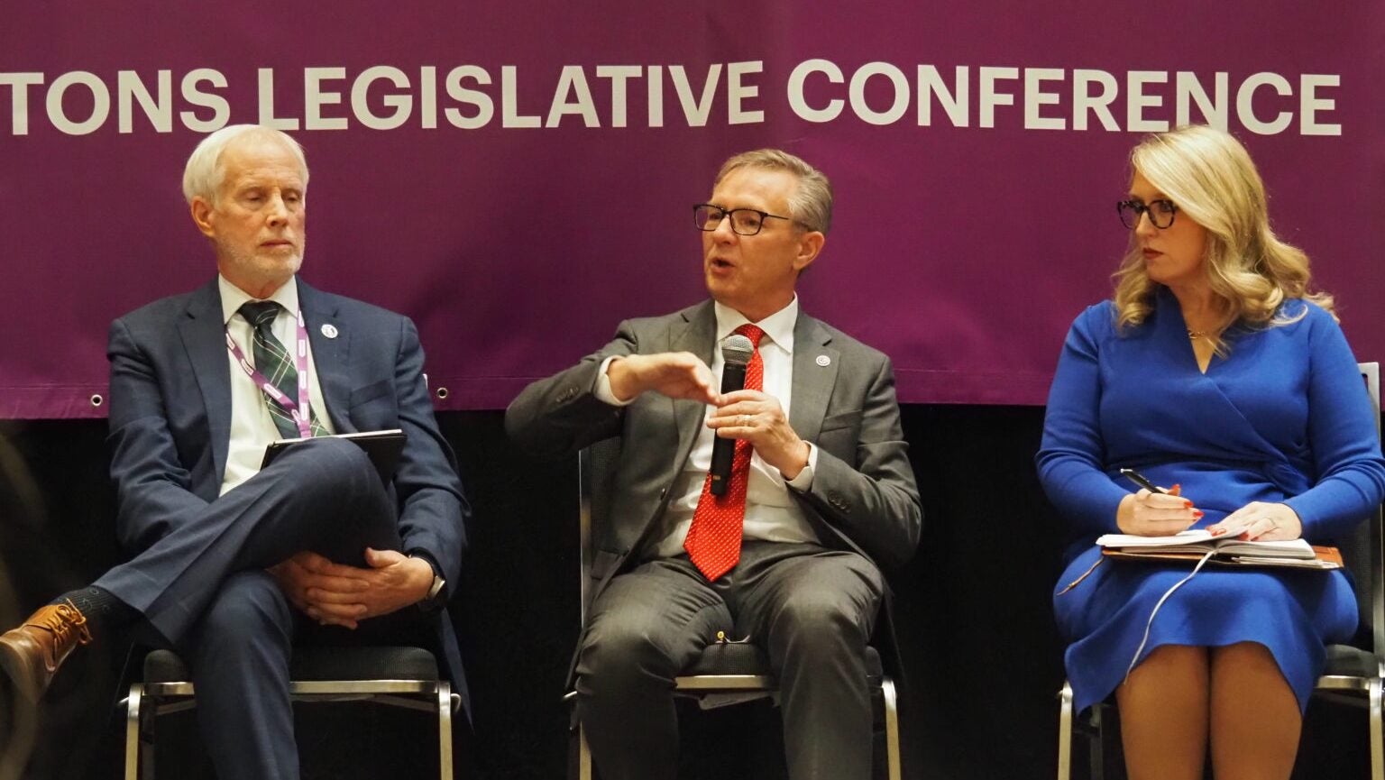 Indiana's 2026 legislative session: Cellphone bans, STEM focus, and school funding