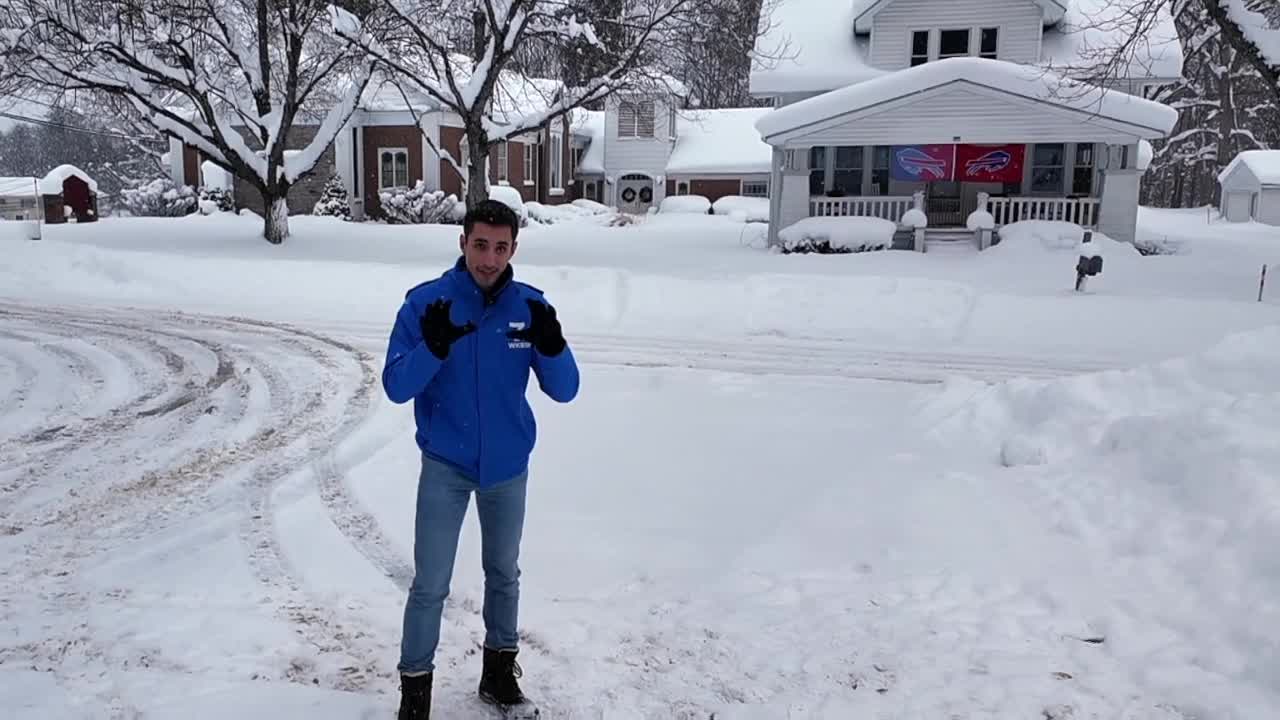 Southtowns residents continue digging out after more lake-effect snow looms