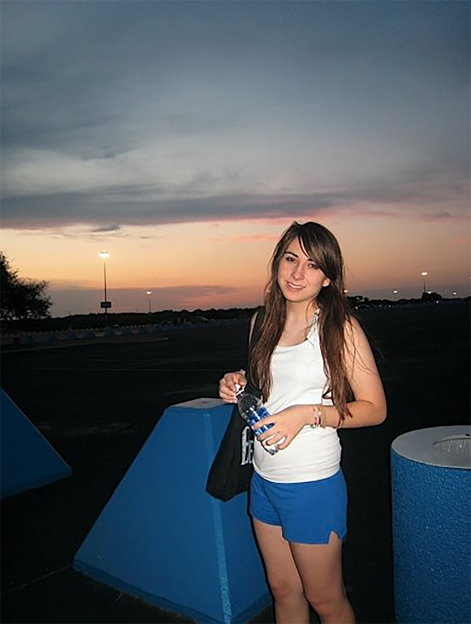 Tommy Lee Jones’ daughter, Victoria, seen in mugshot 6 months before death