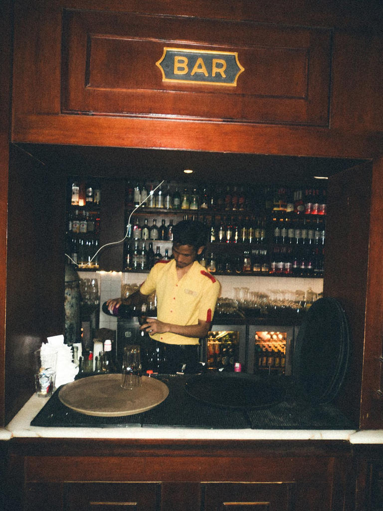 Flash of the past: Gen Z's show love for digital cameras to capture ...