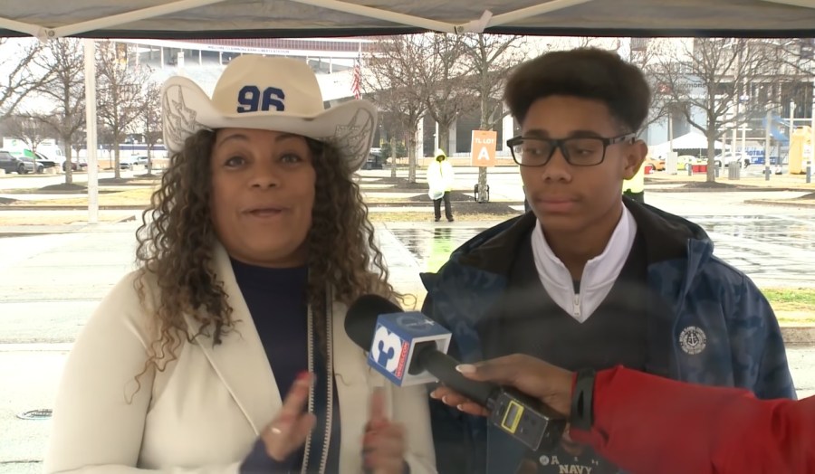 Fans gather for 67th AutoZone Liberty Bowl