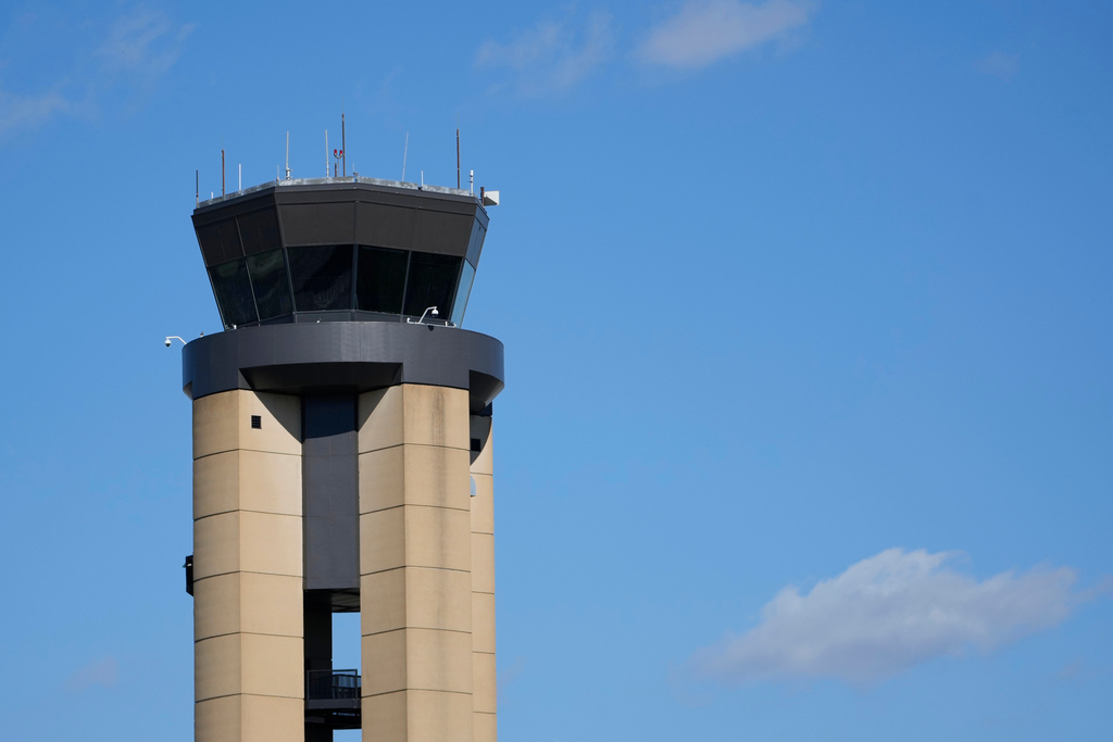 FAA says air traffic control overhaul needs additional $20 billion