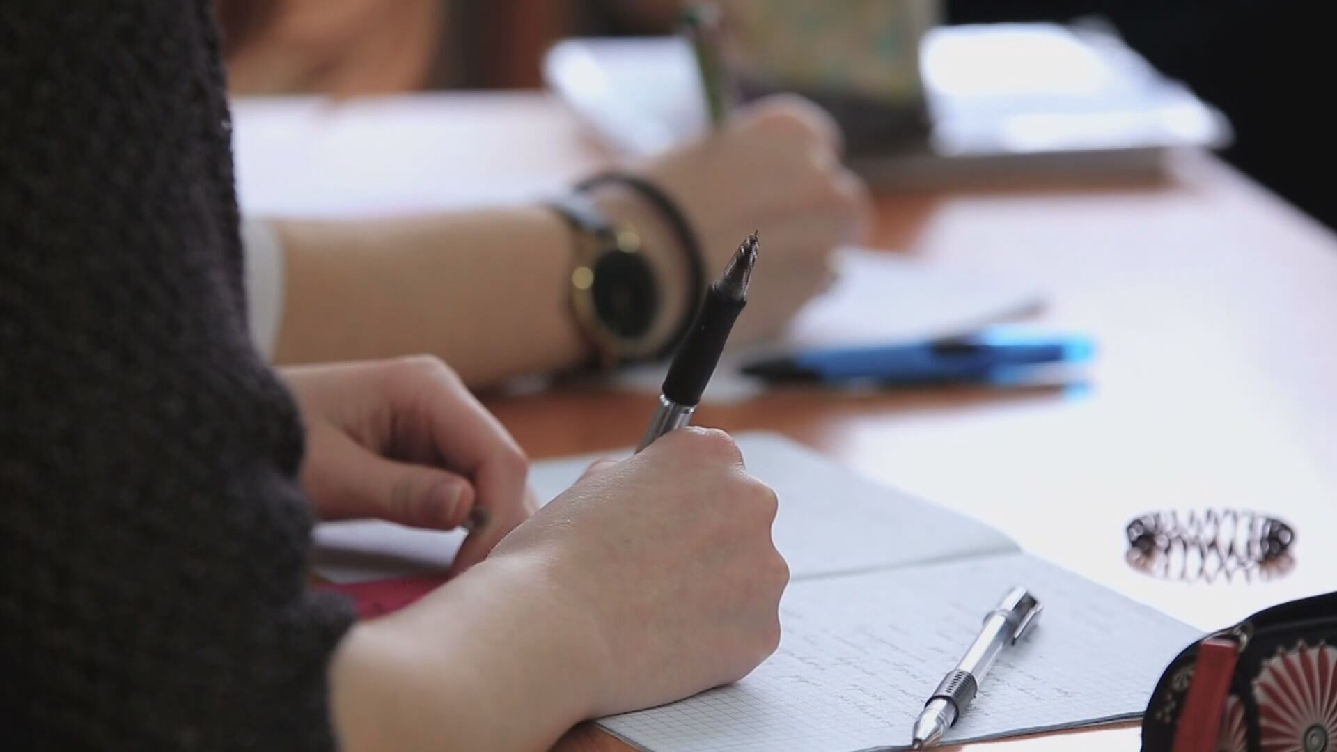 Therapist shares tips for keeping New Year’s resolutions realistic and ...