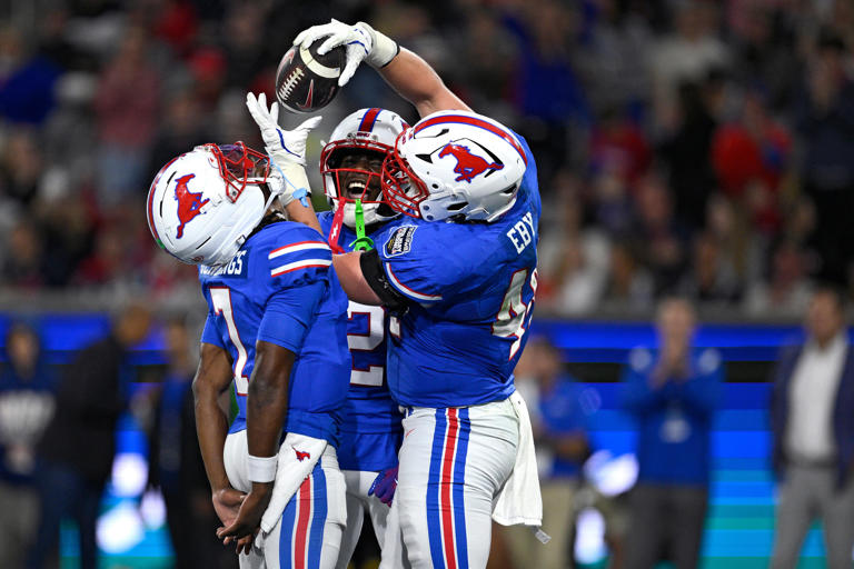 SMU holds on for Holiday Bowl win vs Arizona: Reaction, highlights