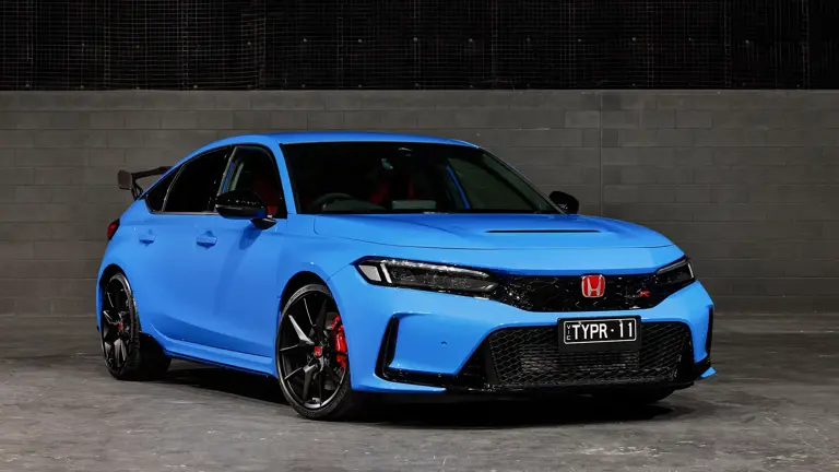 Honda Civic hybrid RS with faux gear shifts and a racing Prelude ...