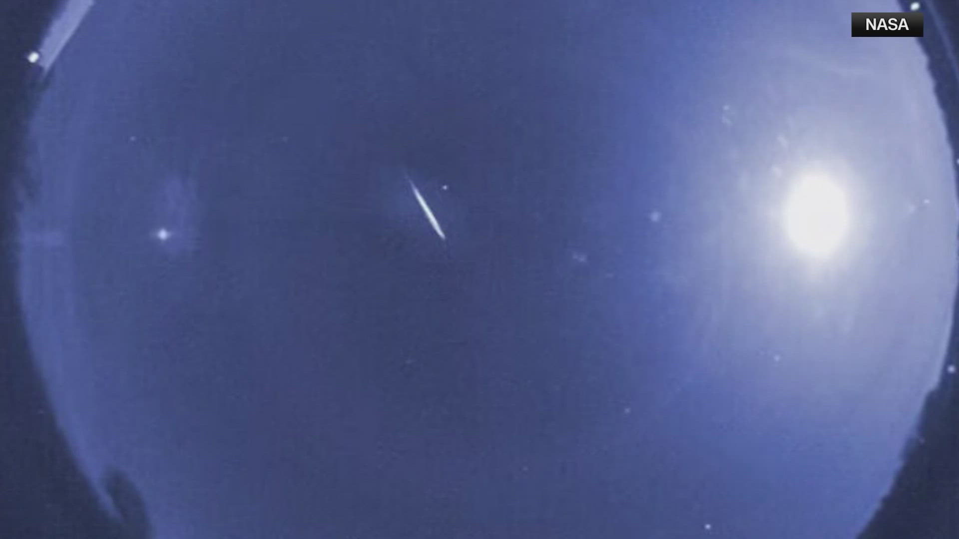 'Wolf moon,' meteor shower kick off new year