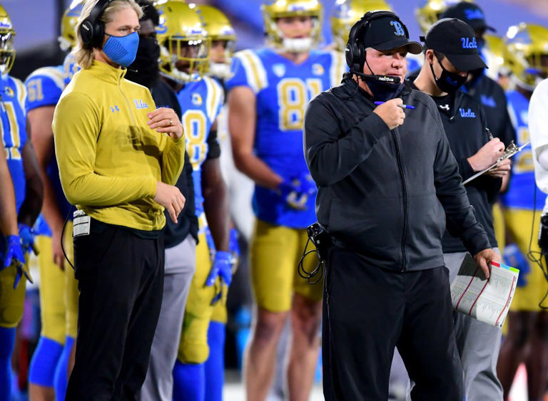 UCLA hero Jerry Neuheisel following Chip Kelly to Northwestern