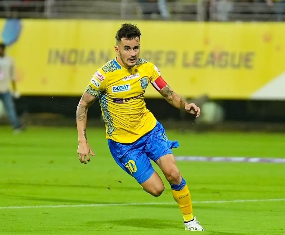 Rumor transfer pemain Persib Bandung: Striker timnas Uzbekistan hingga ...