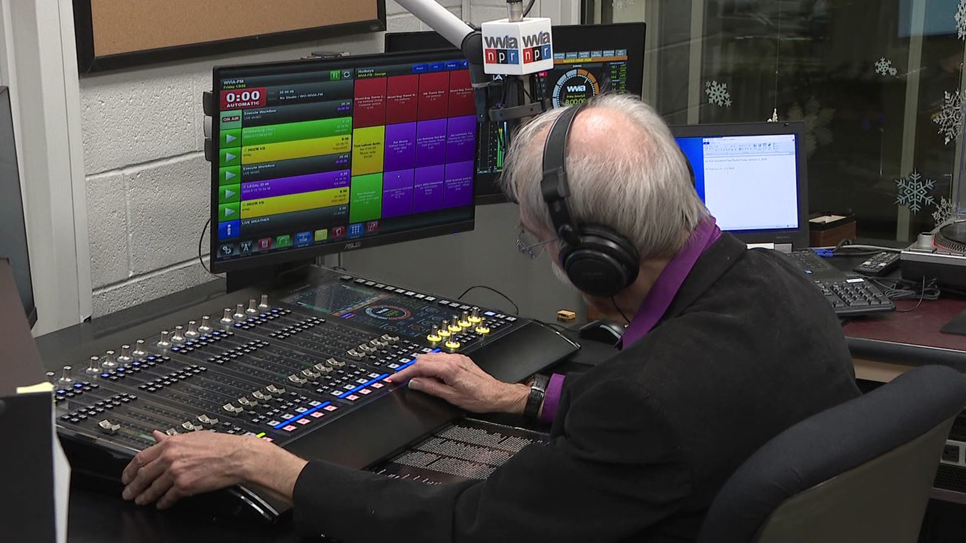 Local radio pioneer George Graham wraps last broadcast