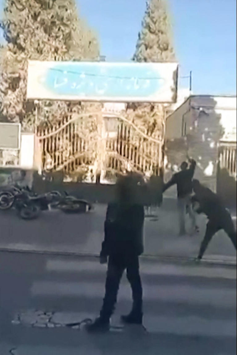 Iran’s refusal to dial back nuclear program lit fuse on currency crisis