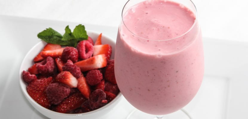 Batidos de fresa bajos en calorías: 5 recetas saludables y ligeras