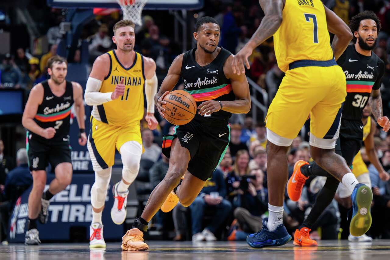 3 takeaways as Spurs take down spiraling Pacers without Victor Wembanyama