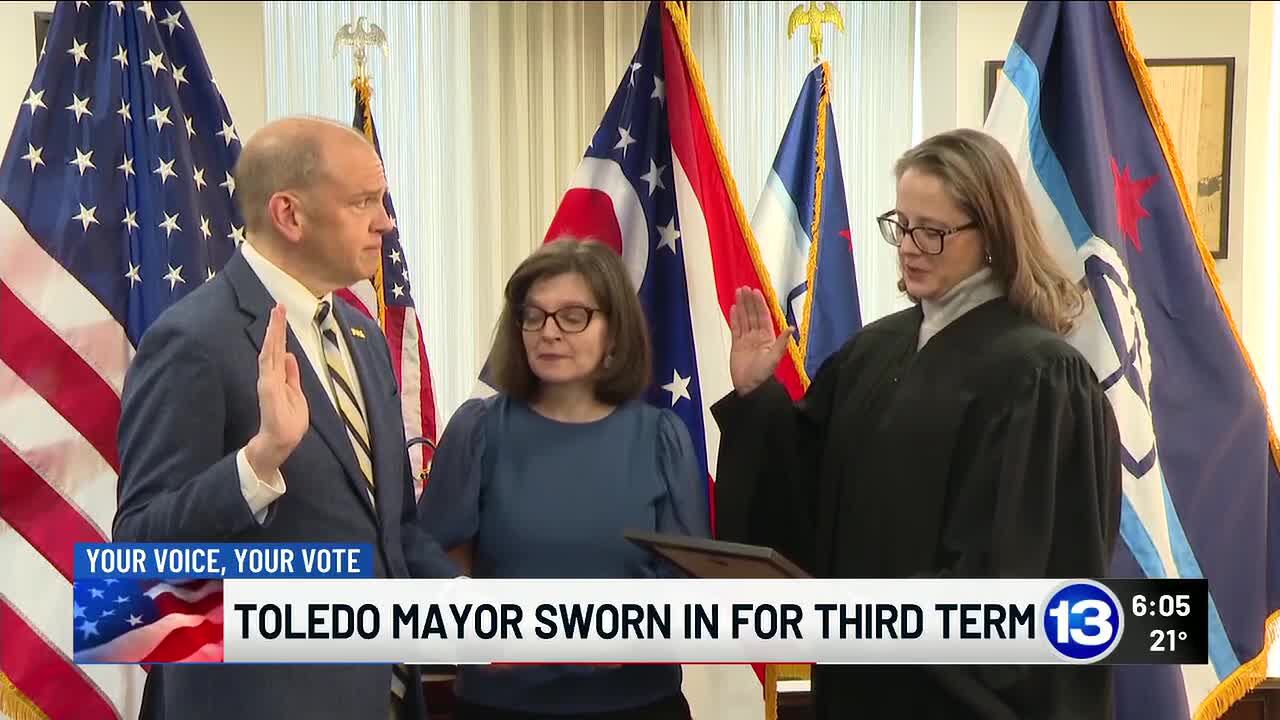 Toledo mayor sworn in for third term