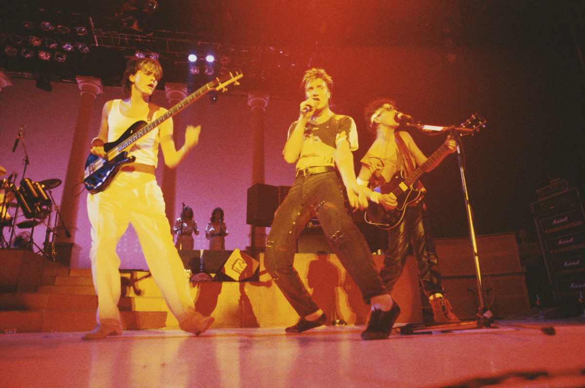 Legendary '80s rock band suffers 'major concert mishap' that has fans ...