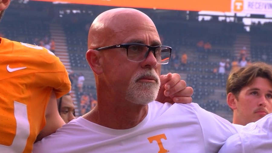 Vols fire secondary coach Willie Martinez after five seasons