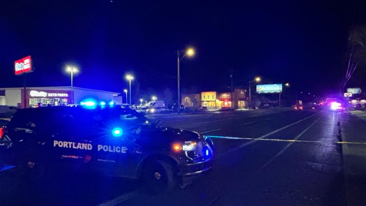 Motorcyclist dies in crash with e-scooter in Southeast Portland