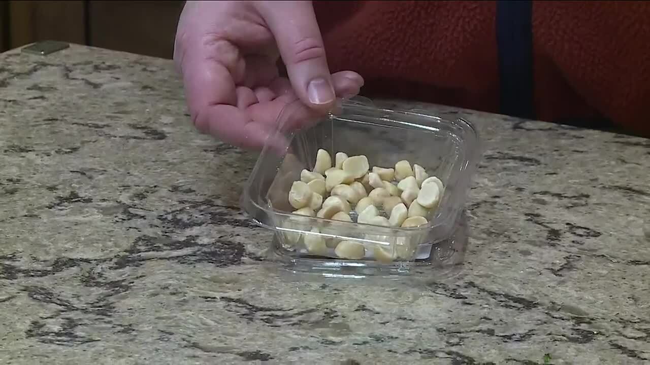 State requires labels for macadamia nuts grown outside Hawaii