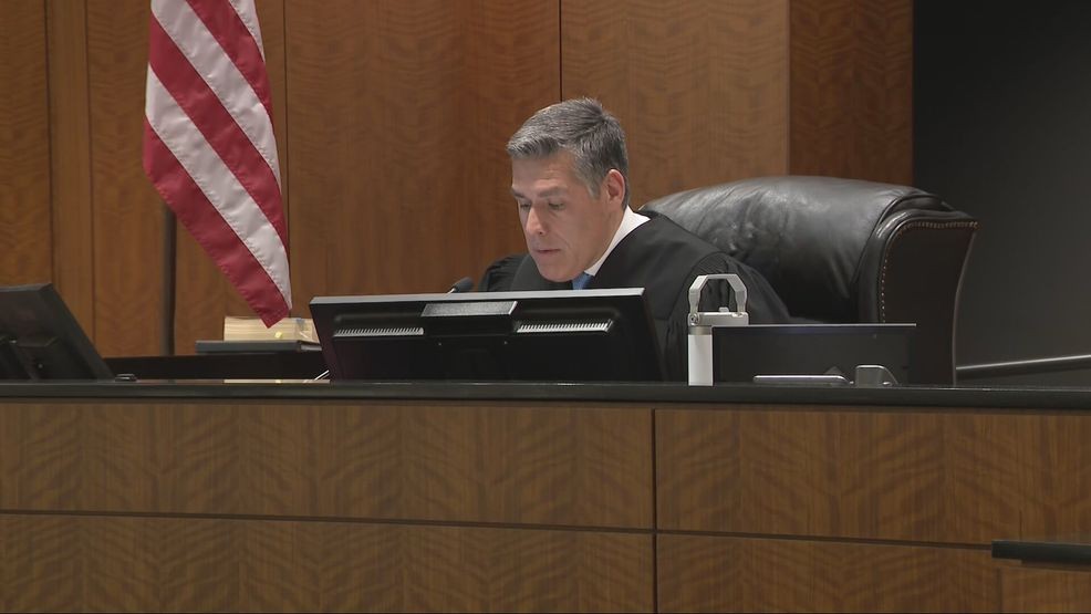 High-profile cases spark debate over cameras in the courtroom