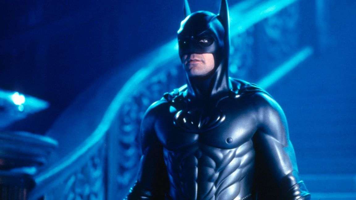 Batman à tétons : George Clooney rit de son passé