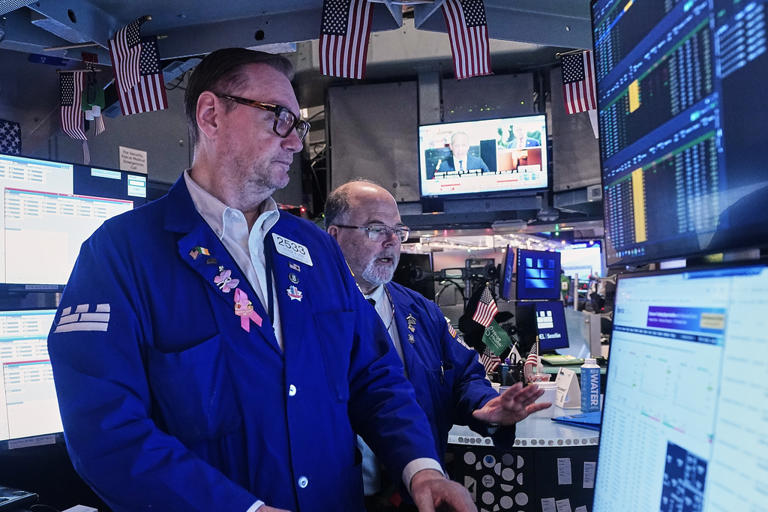 Early gains mostly fade as Wall Street wobbles into 2026