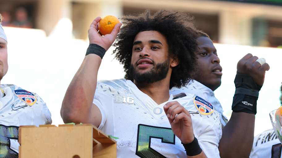 Insider drops major update on Dante Moore's potential plans for next season