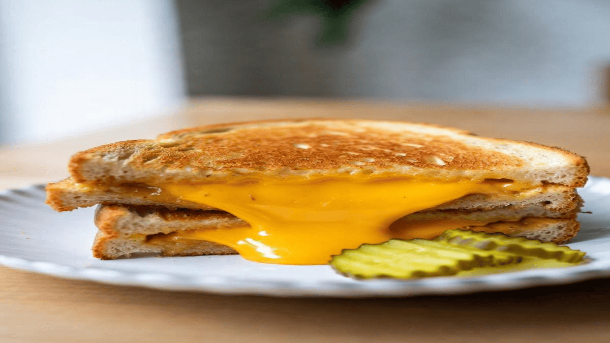 The simple pickle hack that makes your grilled cheese taste way better
