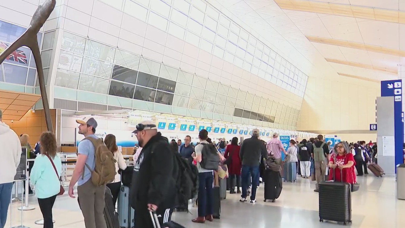 Dallas travelers brace for holiday travel